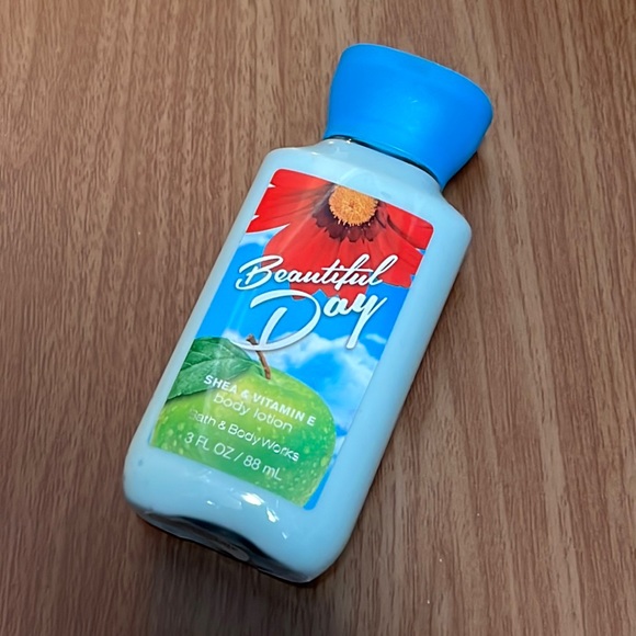 Bath & Body Works | Bath & Body | New Nwt 3 Oz Beautiful Day Body ...
